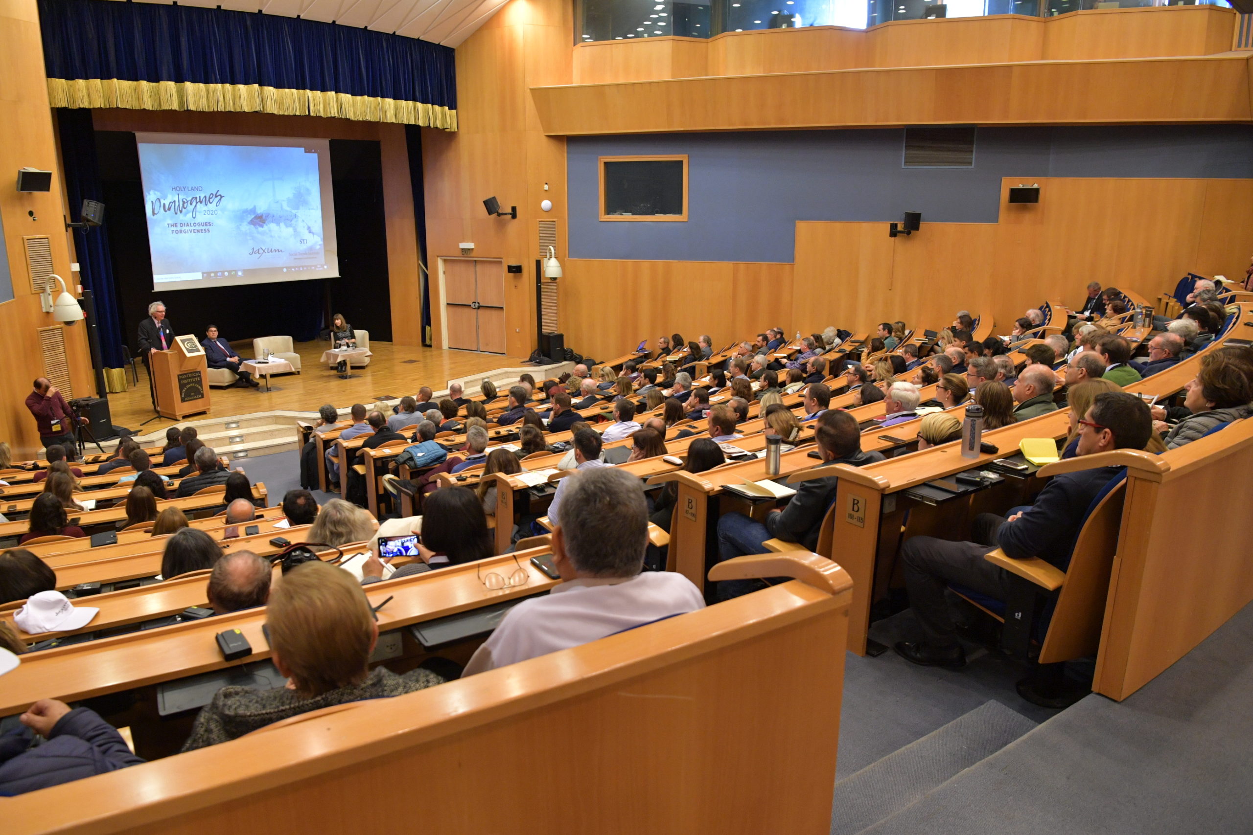 Saxum – The Saxum Visitor Center helps pilgrims to deepen their ...