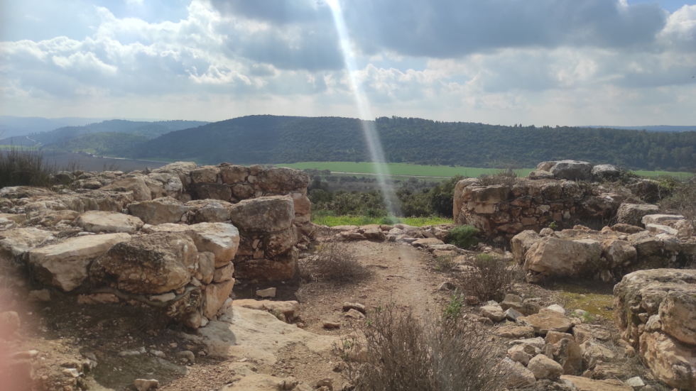 Emeq ha-Ela / The Valley of Elah: Site of the Duel Between David and ...